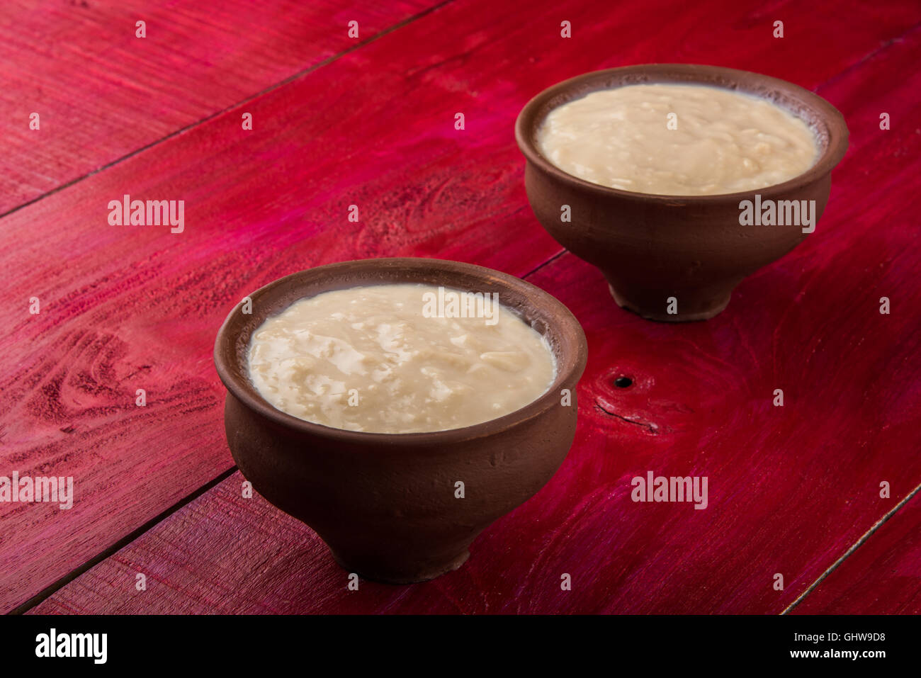 Mishti Doi or Mishti Dahi or Mitha Dahi translate as sweet dahi or ...