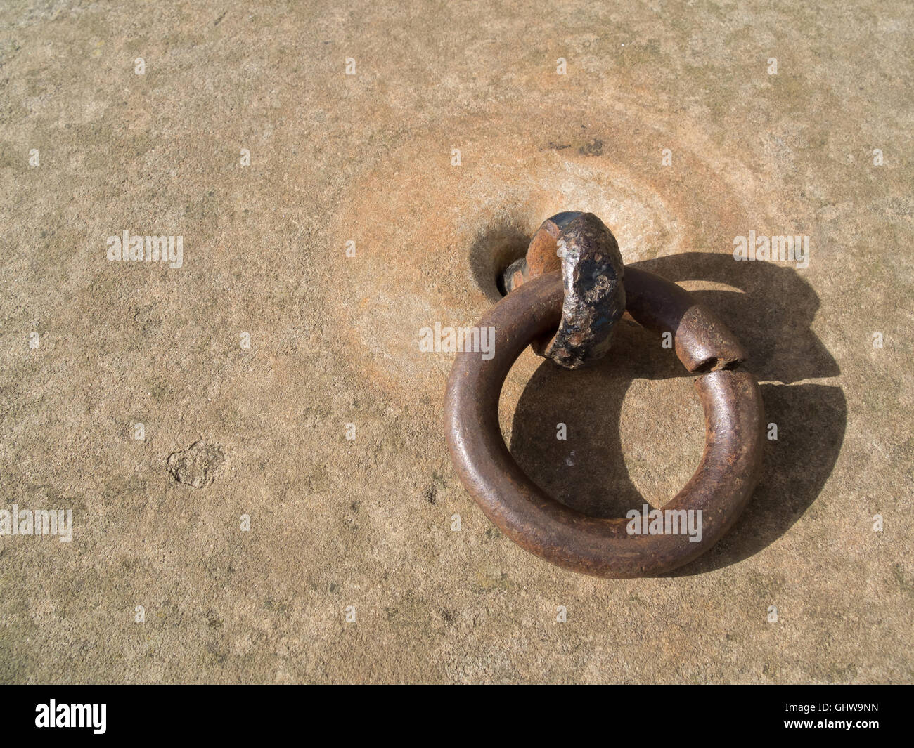 Broken ring hi-res stock photography and images - Alamy