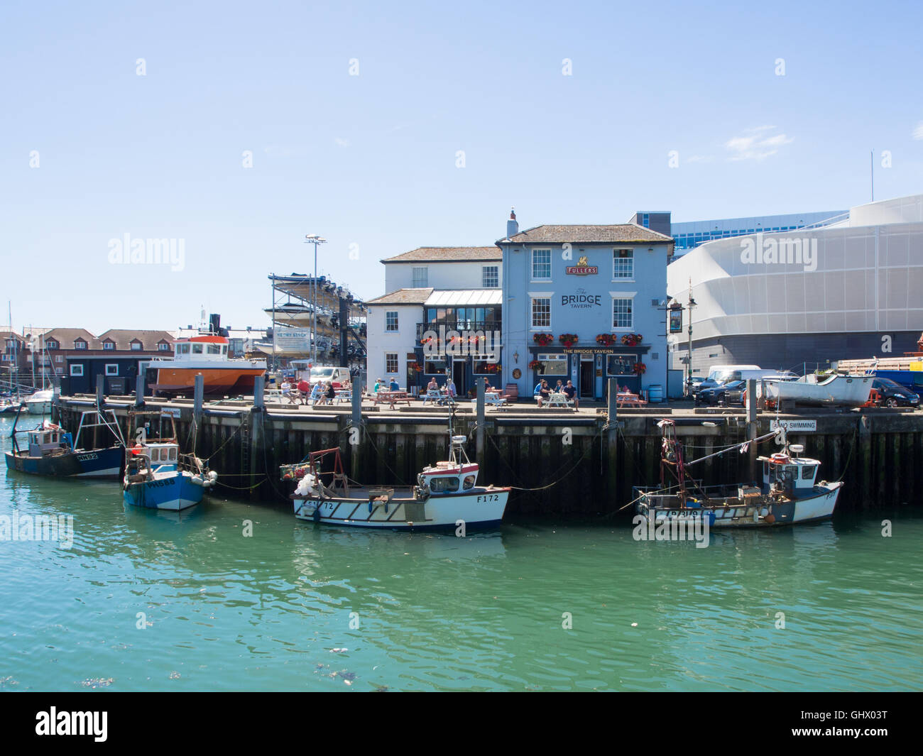 The Bridge Tavern , Camber Quay, Old Portsmouth, England Stock Photo ...
