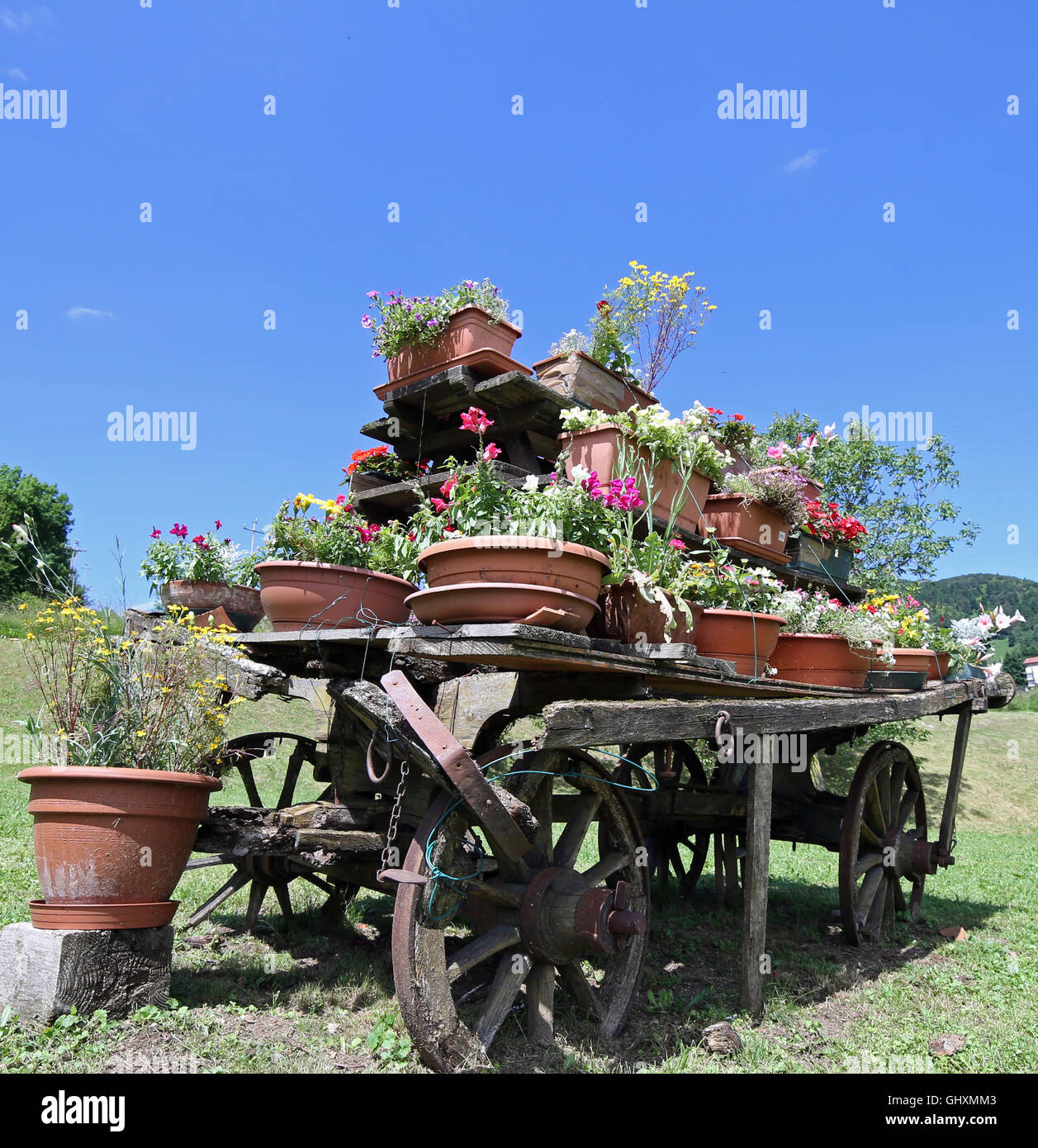 Wagon Festooned High Resolution Stock Photography and Images - Alamy