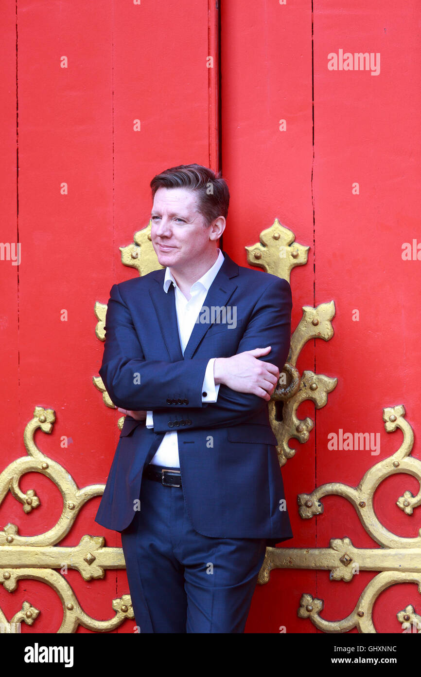 Launch director hi-res stock photography and images - Alamy