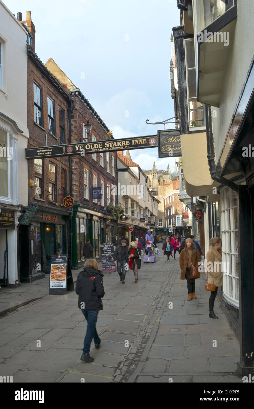 English city centre hi-res stock photography and images - Alamy
