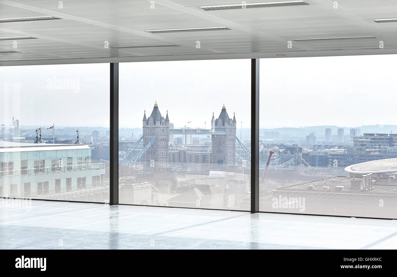 Unfurnished floorplate with sight of Tower Bridge. 70 Mark Lane - City ...