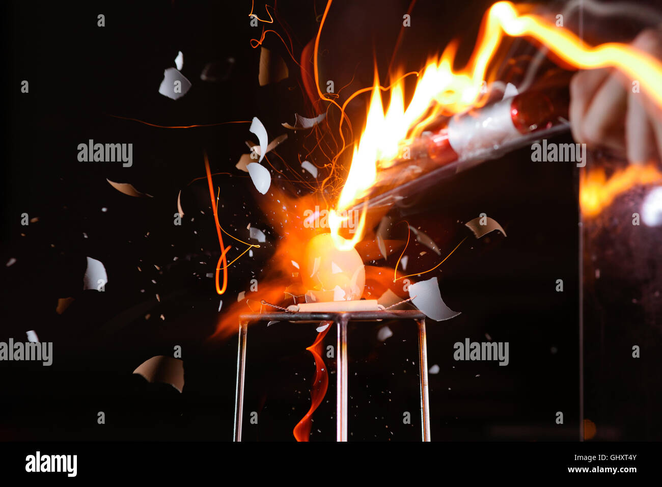 Splint Is Lit Hi res Stock Photography And Images Alamy