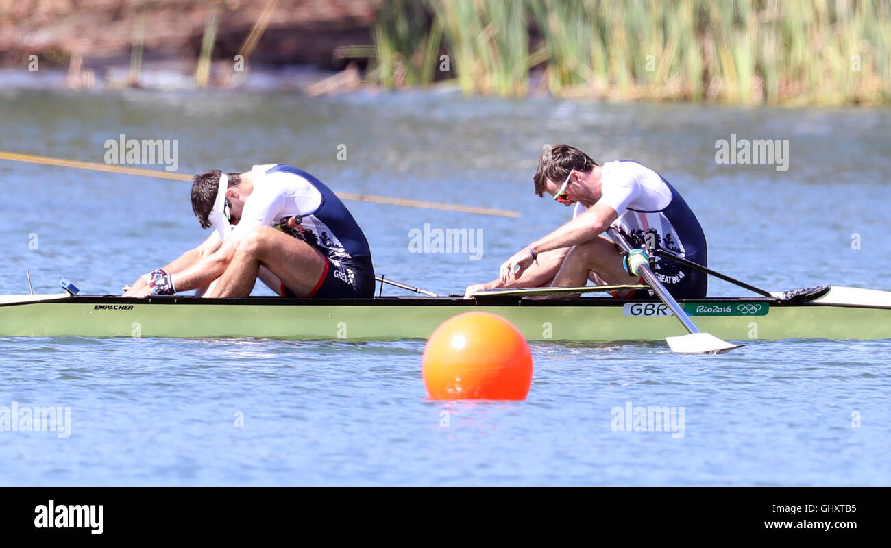 Great Britain's Stewart Innes and Alan Sinclair during the Men's Pairs ...