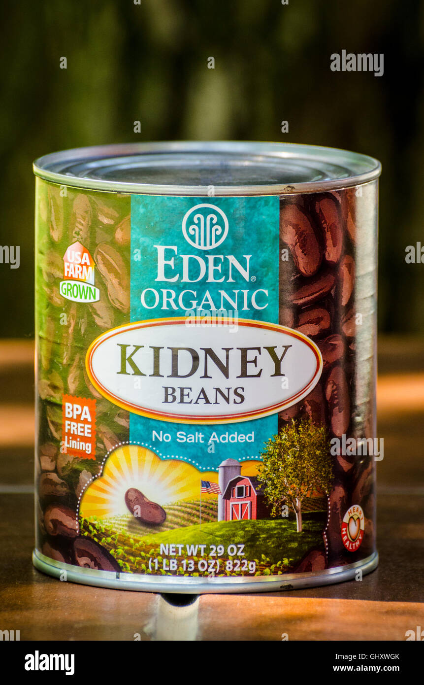 Eden Organic kidney beans Stock Photo - Alamy