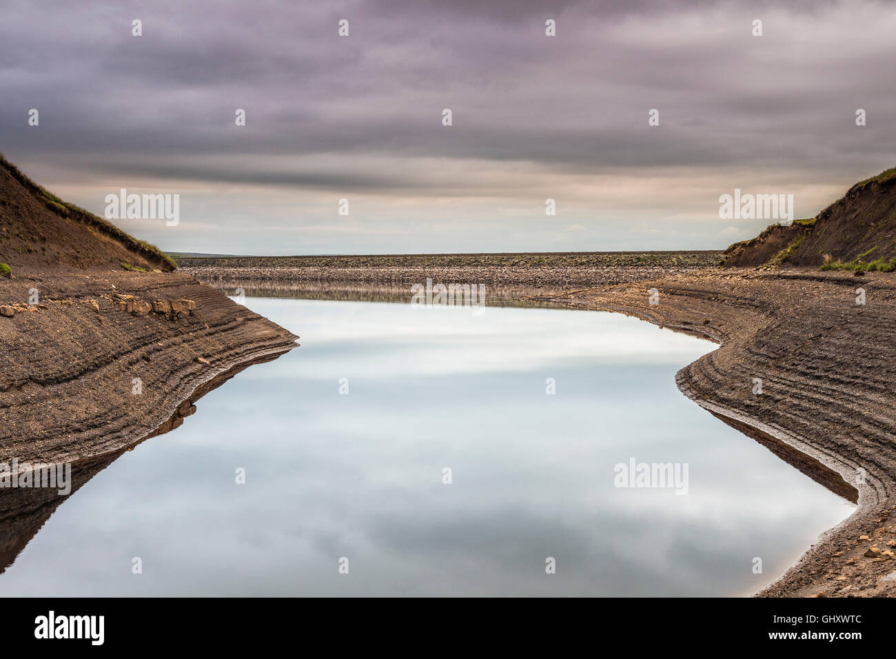 Low water level reservoir hi-res stock photography and images - Alamy