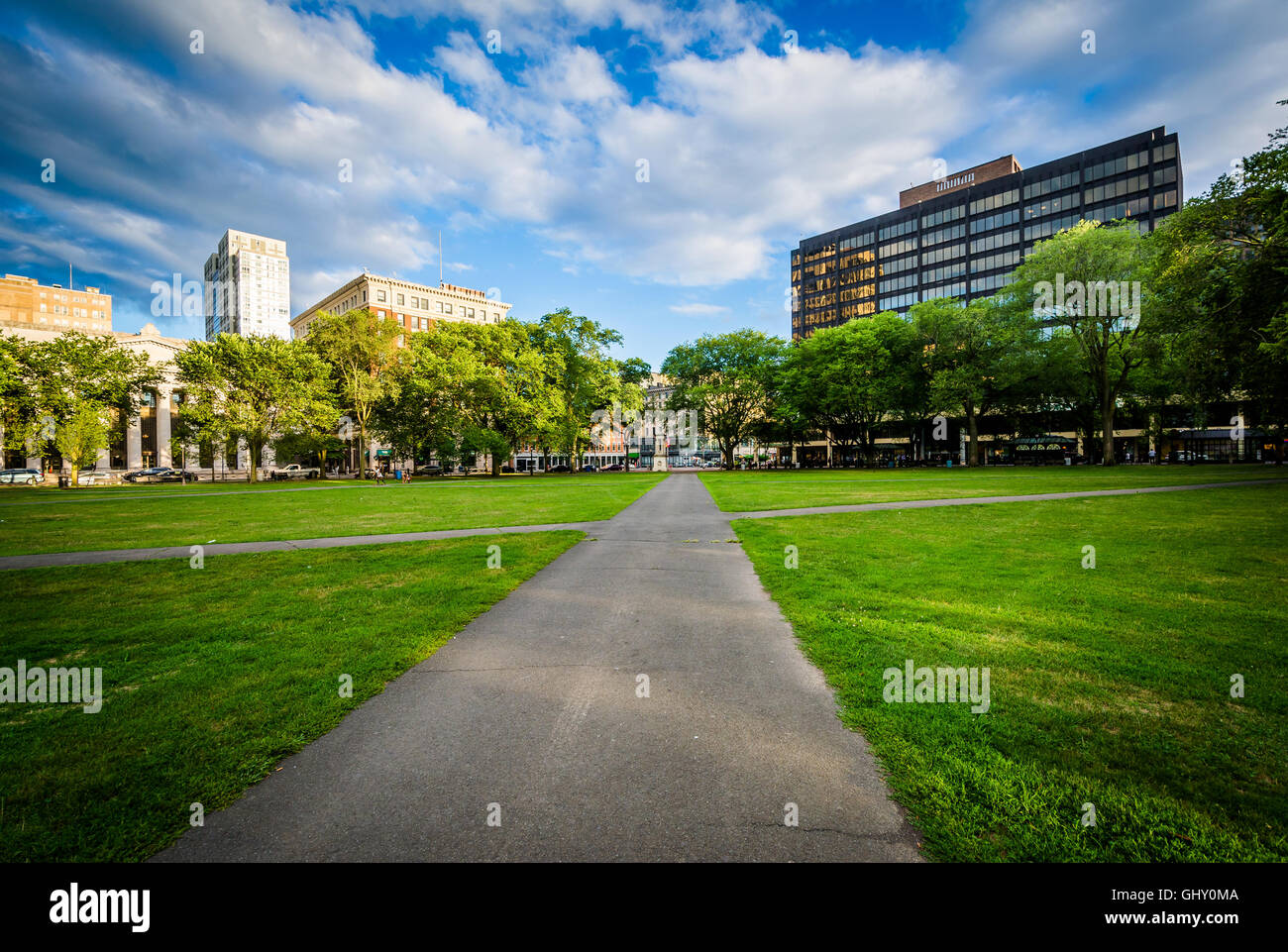 Walkways at the New Haven Green and buildings in downtown New Haven ...