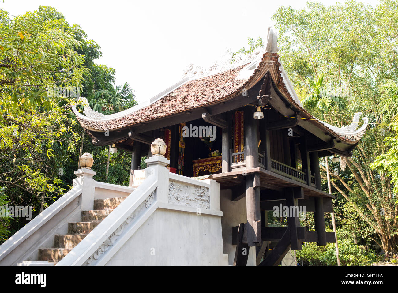 One Pillar Pagoda, Hanoi Stock Photo - Alamy