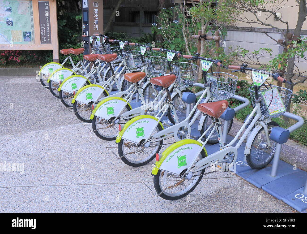 Japan bicycle hire hi-res stock photography and images - Alamy