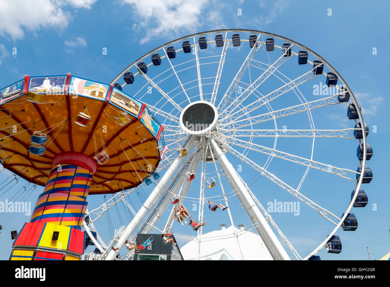 Wave swinger ride hi-res stock photography and images - Alamy