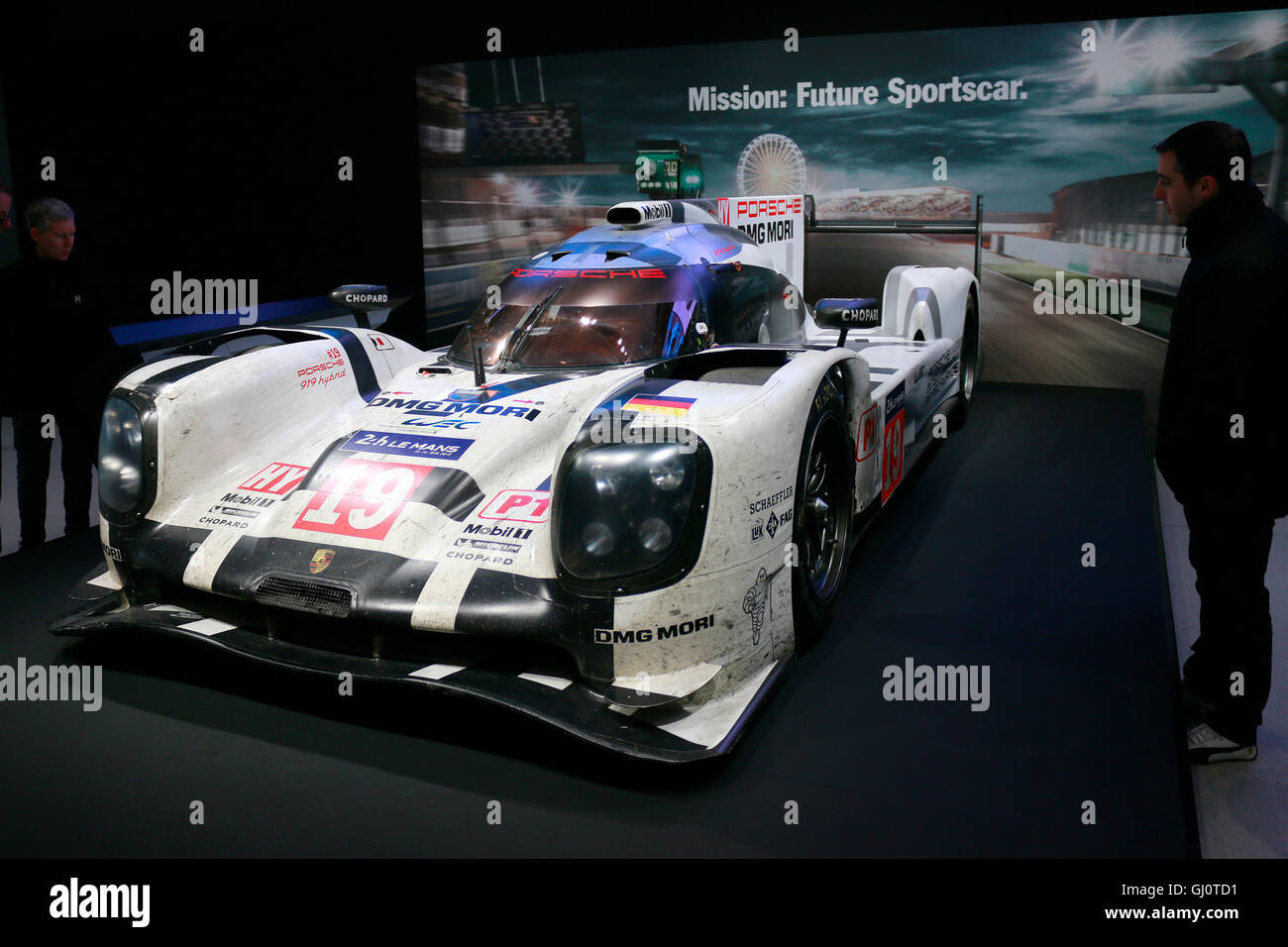 Porsche le mans car hi-res stock photography and images - Alamy