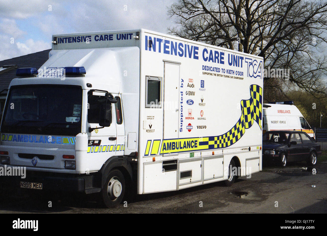 British Touring Car Intensive Care Unit 1998 Stock Photo - Alamy