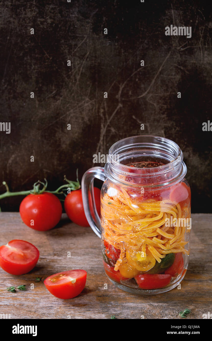 Tomato pasta in mason jar Stock Photo - Alamy