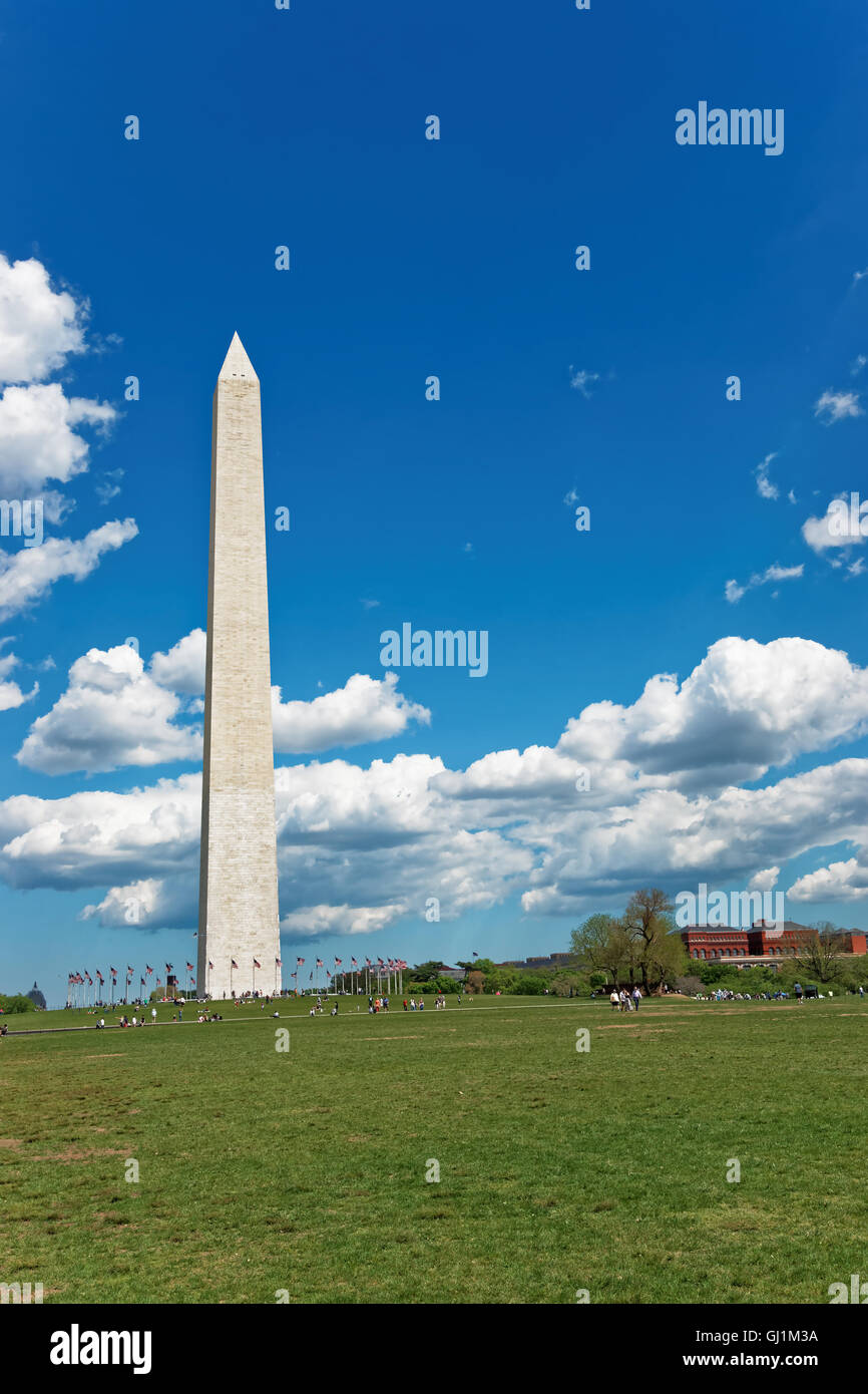 Monument for the first american president George Washington was ...