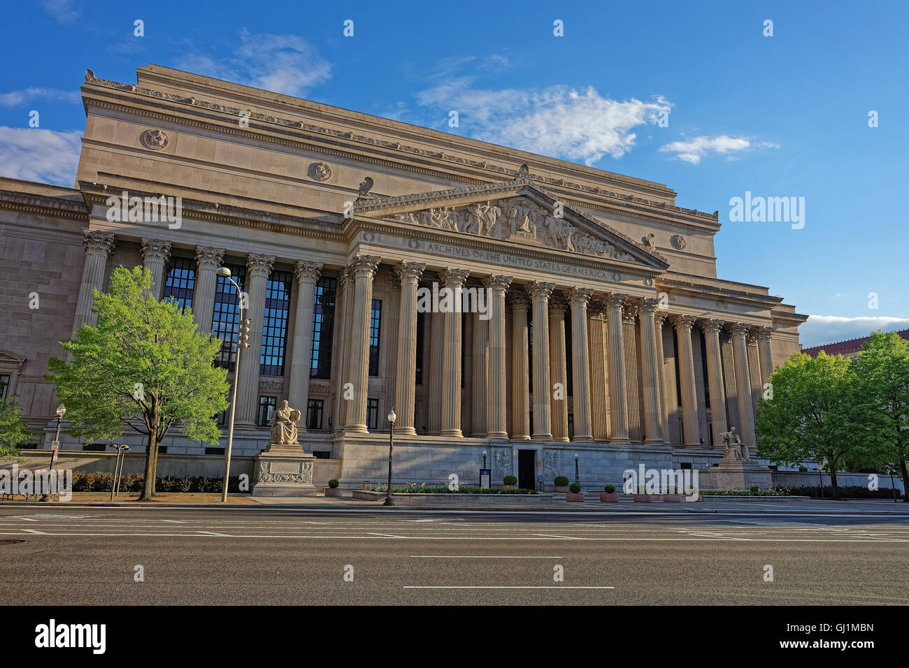 National Archives Building is located in National Mall in Washington D ...