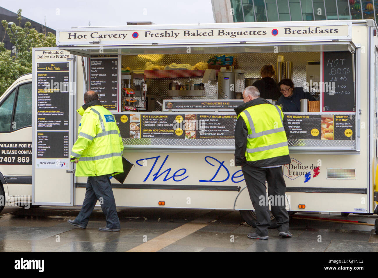 Vending stall hi-res stock photography and images - Alamy