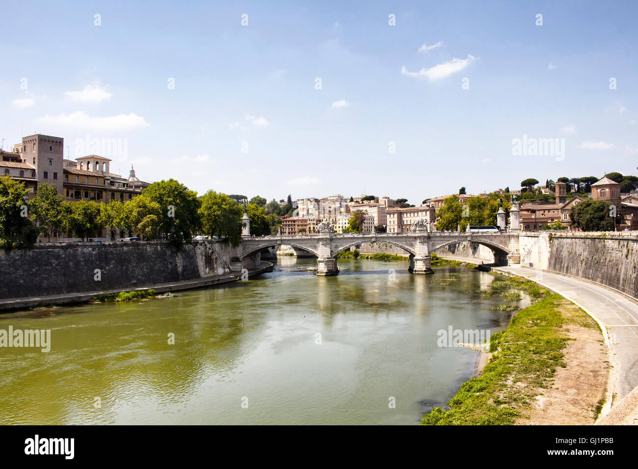 Tiber river in rome hi-res stock photography and images - Alamy