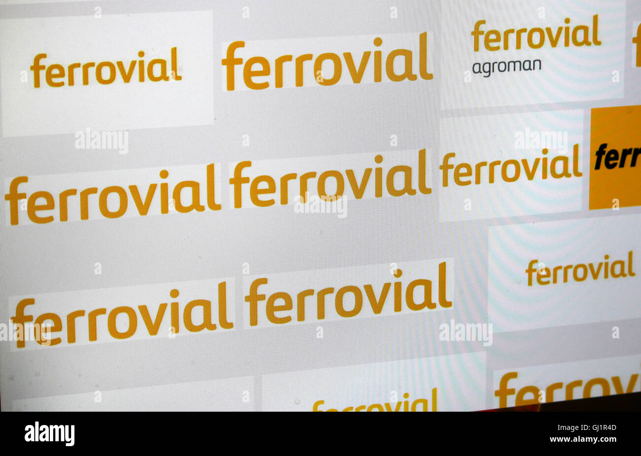 Ferrovial logo hi-res stock photography and images - Alamy