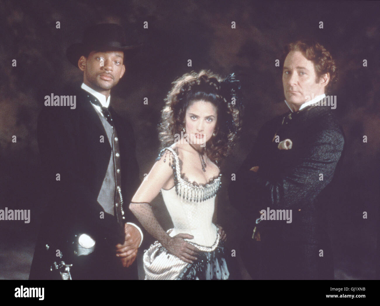 Salma hayek wild wild west hi-res stock photography and images - Alamy