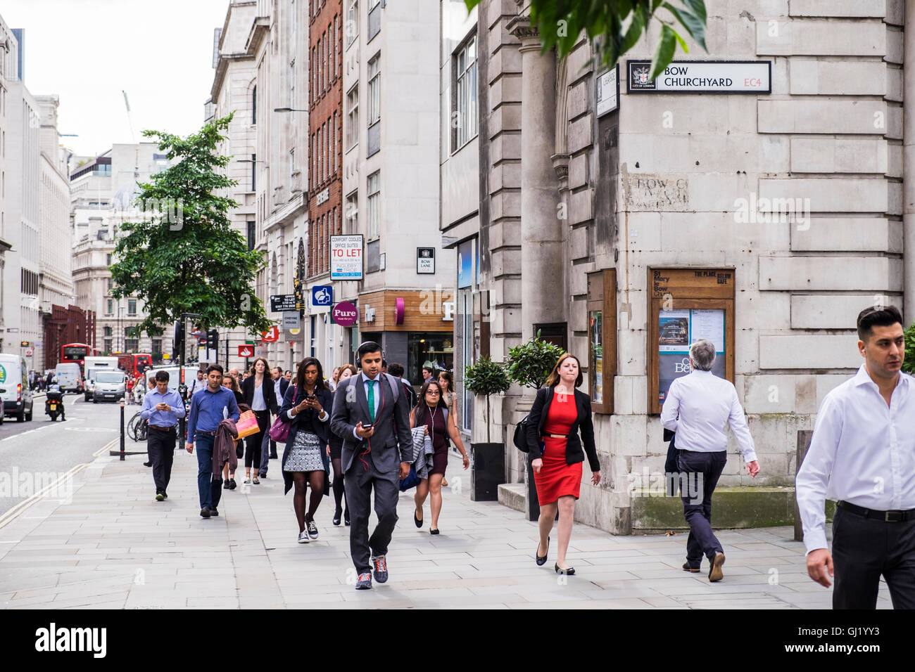 Cheapside street people city of london hi-res stock photography and ...