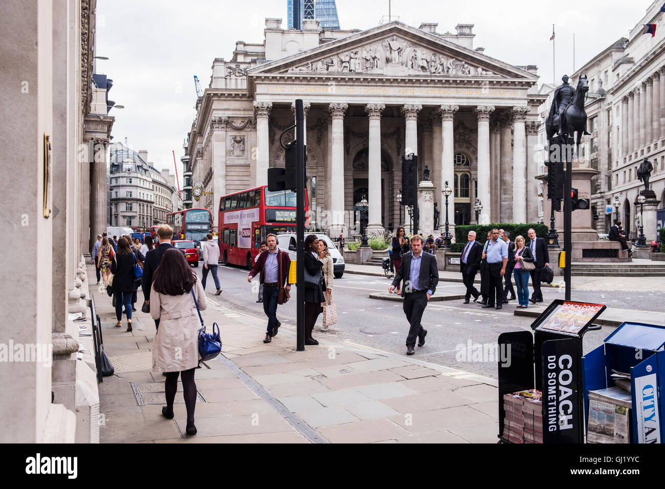 Street scene, Threadneedle Street, City of London, England, U.K Stock ...