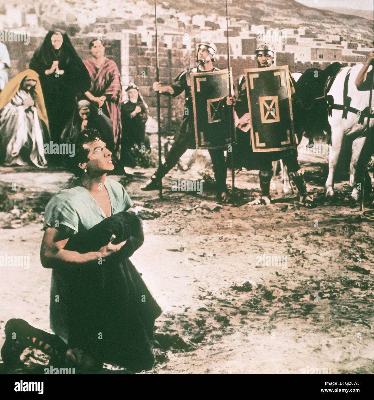 Victor mature the robe hi-res stock photography and images - Alamy