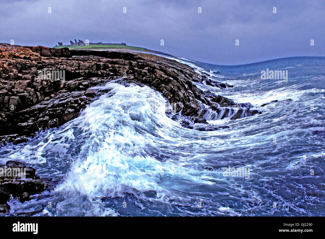 Swell waves hi-res stock photography and images - Alamy