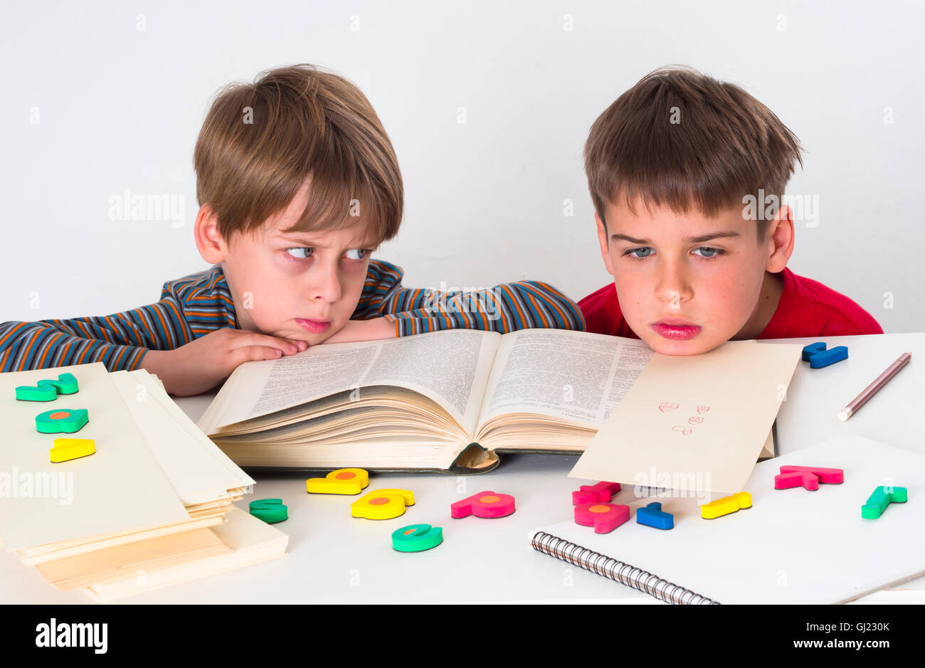 boys learning together Stock Photo - Alamy