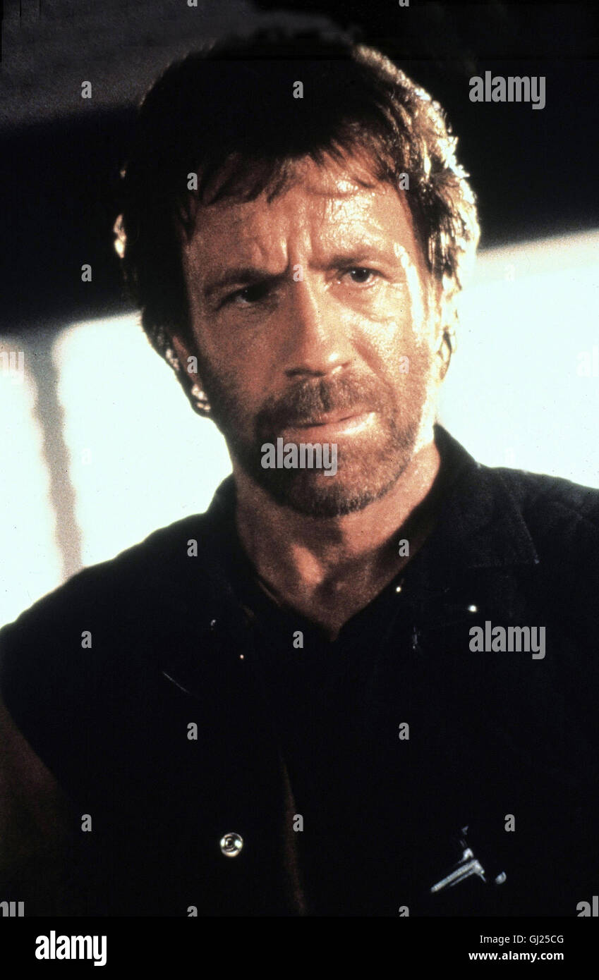 BRADDOCK: MISSING IN ACTION III- SAT1 2315 zwölf Jahre nach Ende des ...