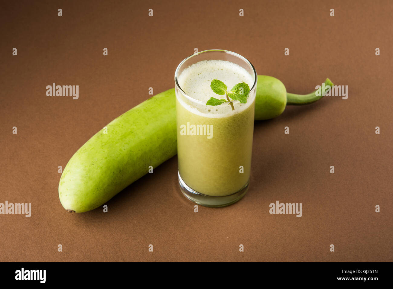 Juice of bottle gourd or lauki juice or Lagenaria siceraria juice ...