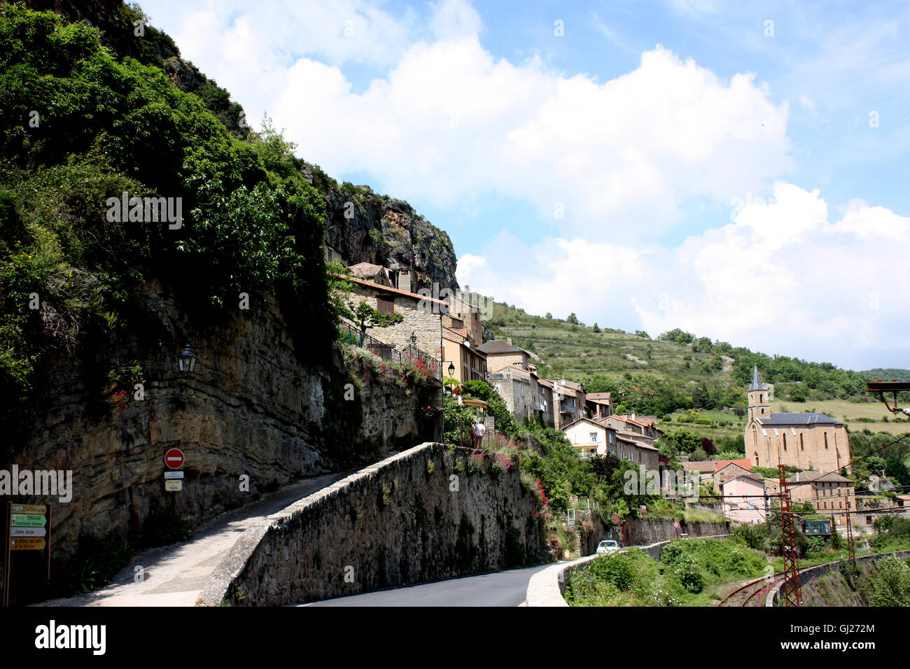 The village of Peyre by the Tarn River in France Stock Photo - Alamy