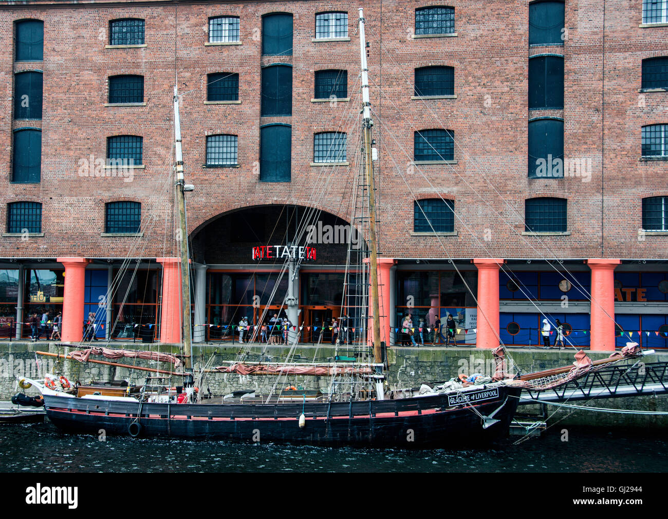 Tate gallery liverpool hi-res stock photography and images - Alamy