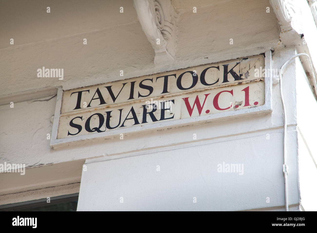 Tavistock street london road sign hi-res stock photography and images ...