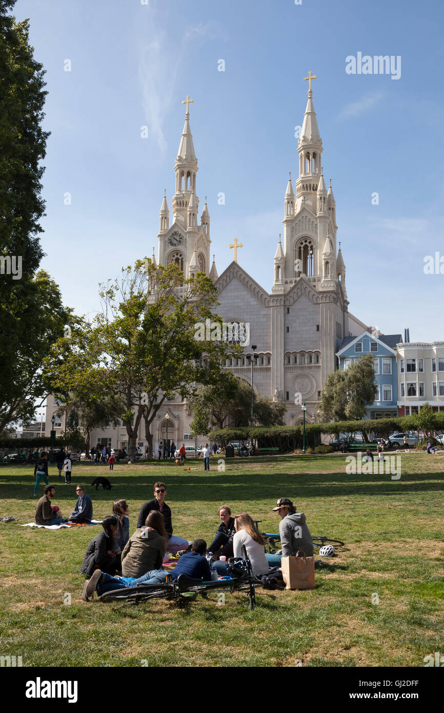 San Francisco, California: Group of friends gathered at Washington ...