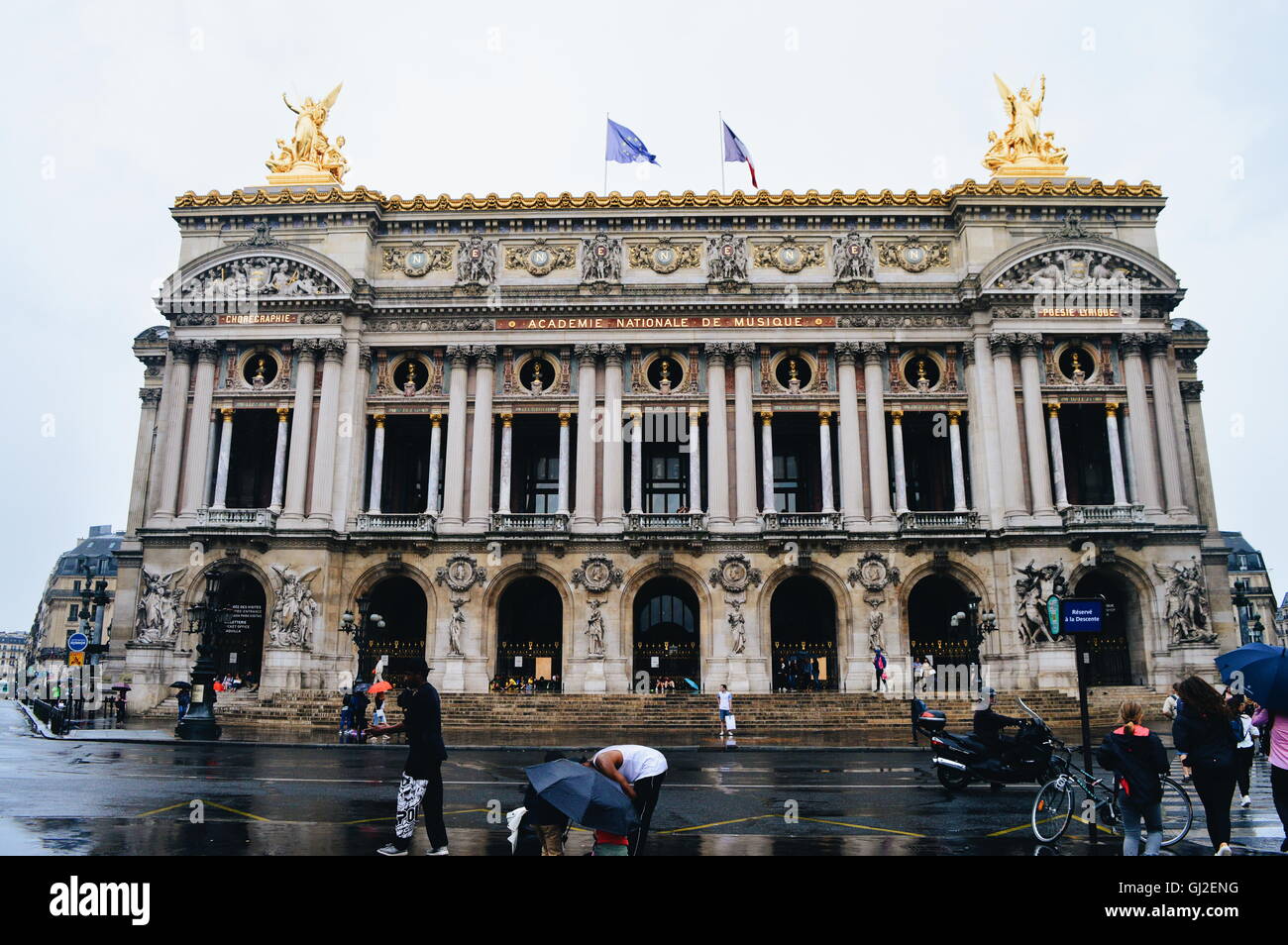 The opera fairytale hi-res stock photography and images - Alamy