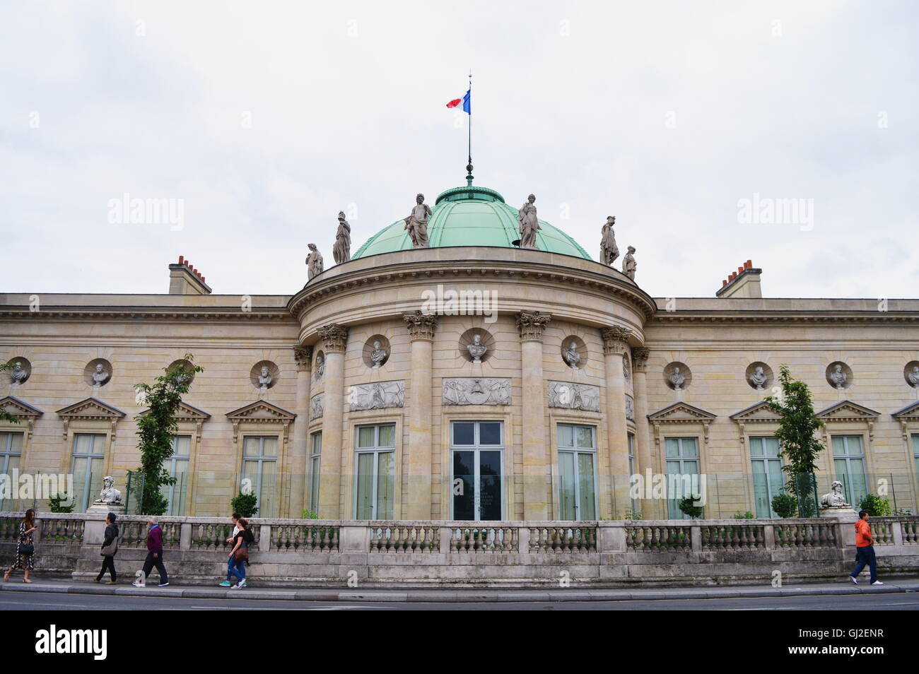 Symetric design hi-res stock photography and images - Alamy