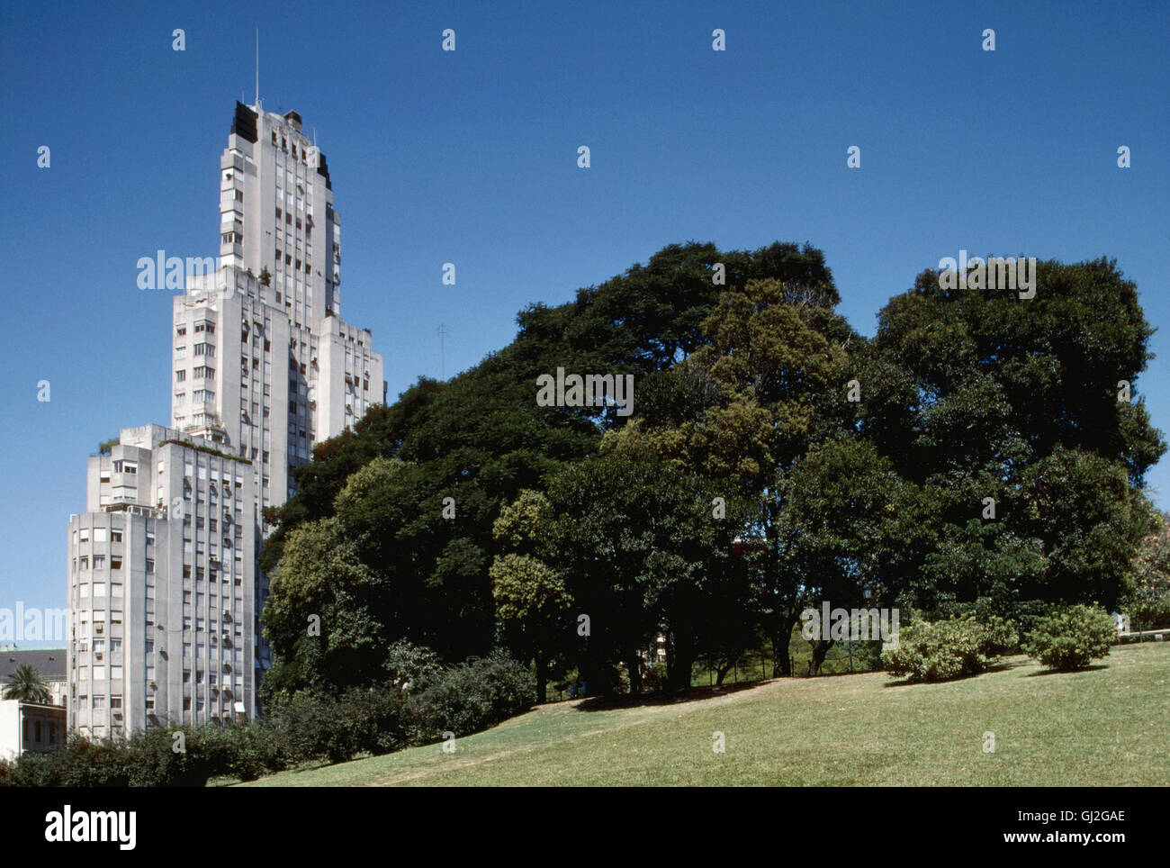 Kavanagh building hi-res stock photography and images - Alamy