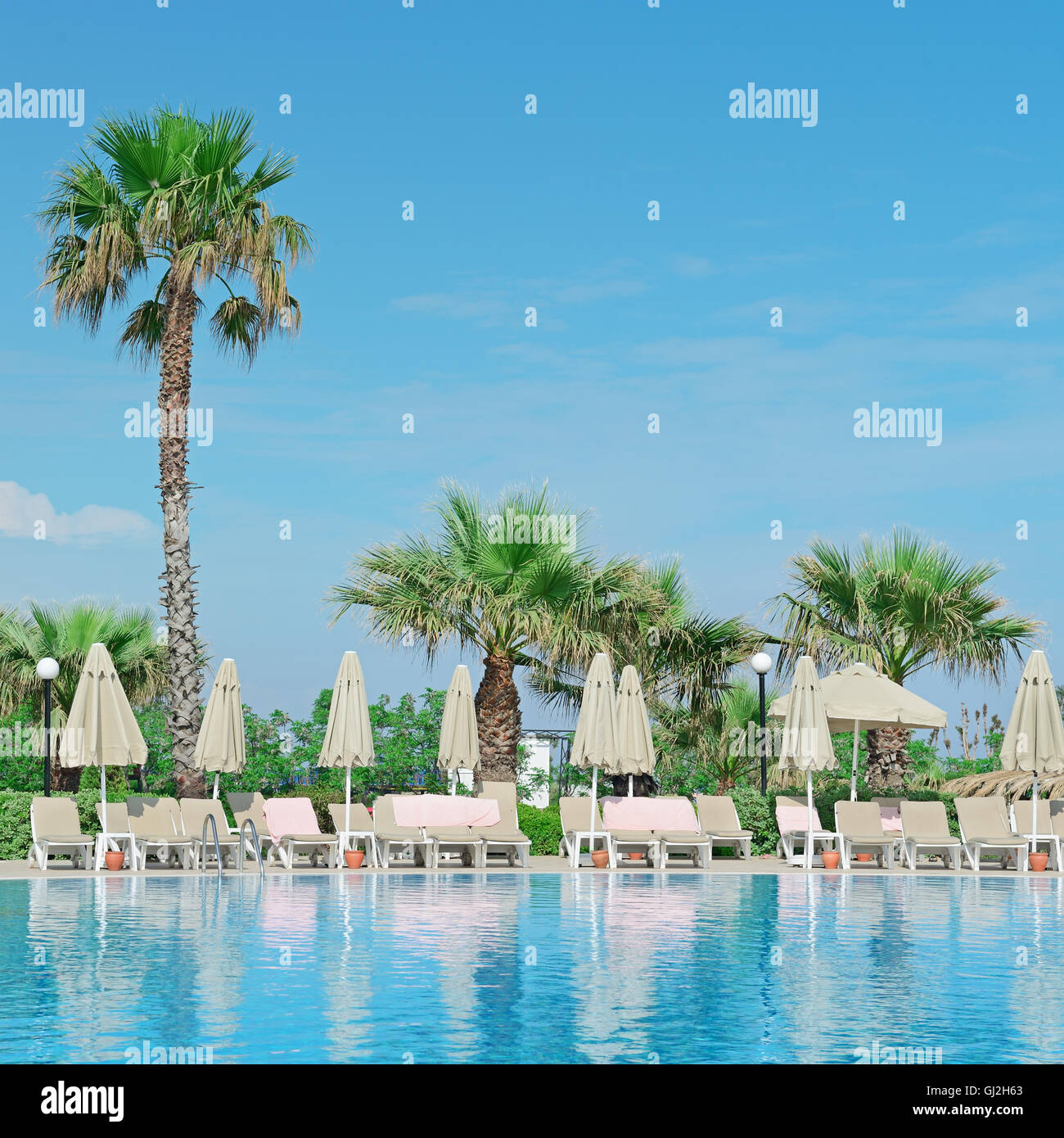 The outdoor swimming pool hi-res stock photography and images - Alamy
