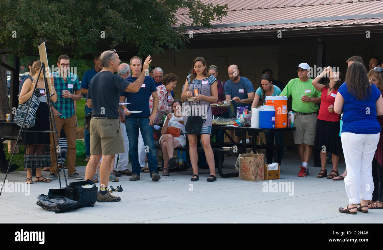 Community meeting hi-res stock photography and images - Alamy