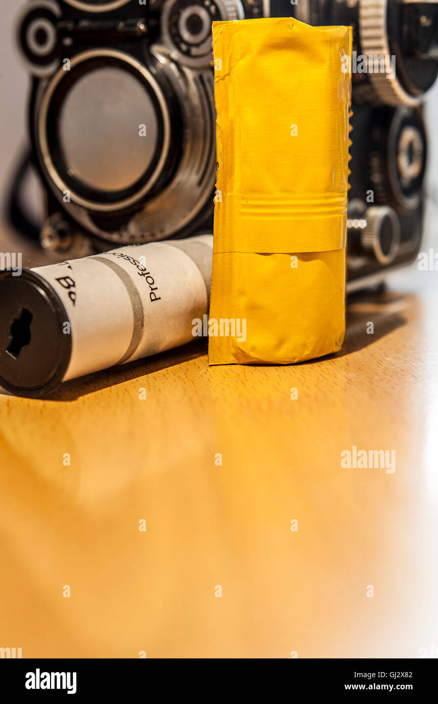 Twin lens reflex tlr camera hi-res stock photography and images - Alamy