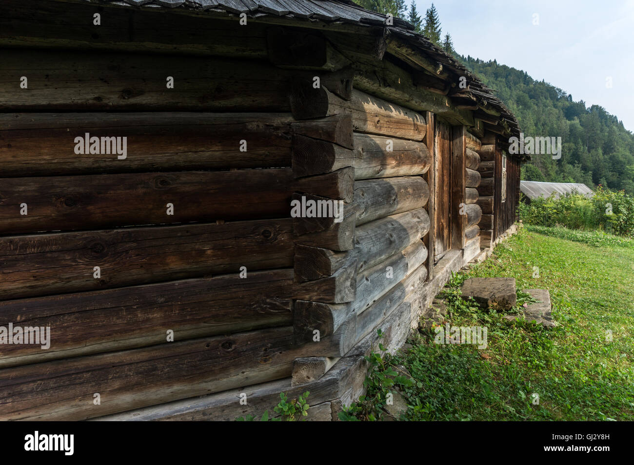 Hutsul architecture hi-res stock photography and images - Alamy