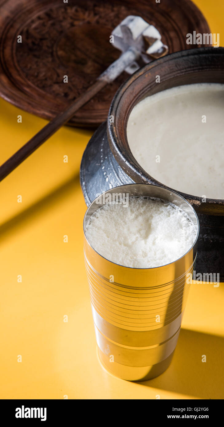 sweet Kheer or khir payasa, gil-e-firdaus, fereni also known as Sheer ...