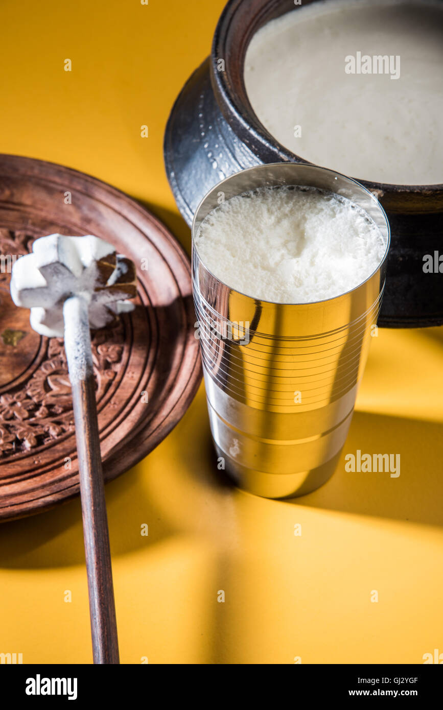 sweet Kheer or khir payasa, gil-e-firdaus, fereni also known as Sheer ...