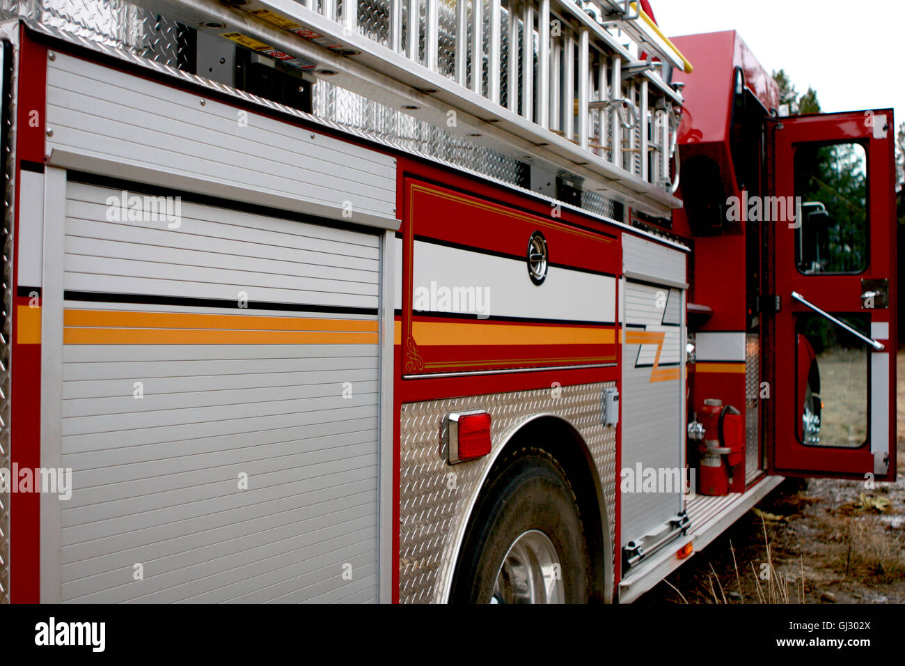 Side view fire truck hi-res stock photography and images - Alamy
