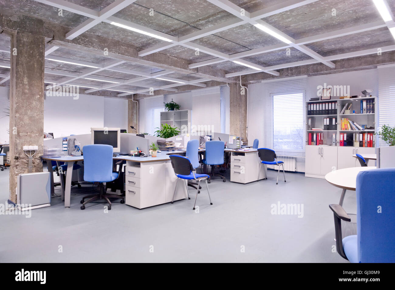 Computer lab room empty workstation hi-res stock photography and images ...
