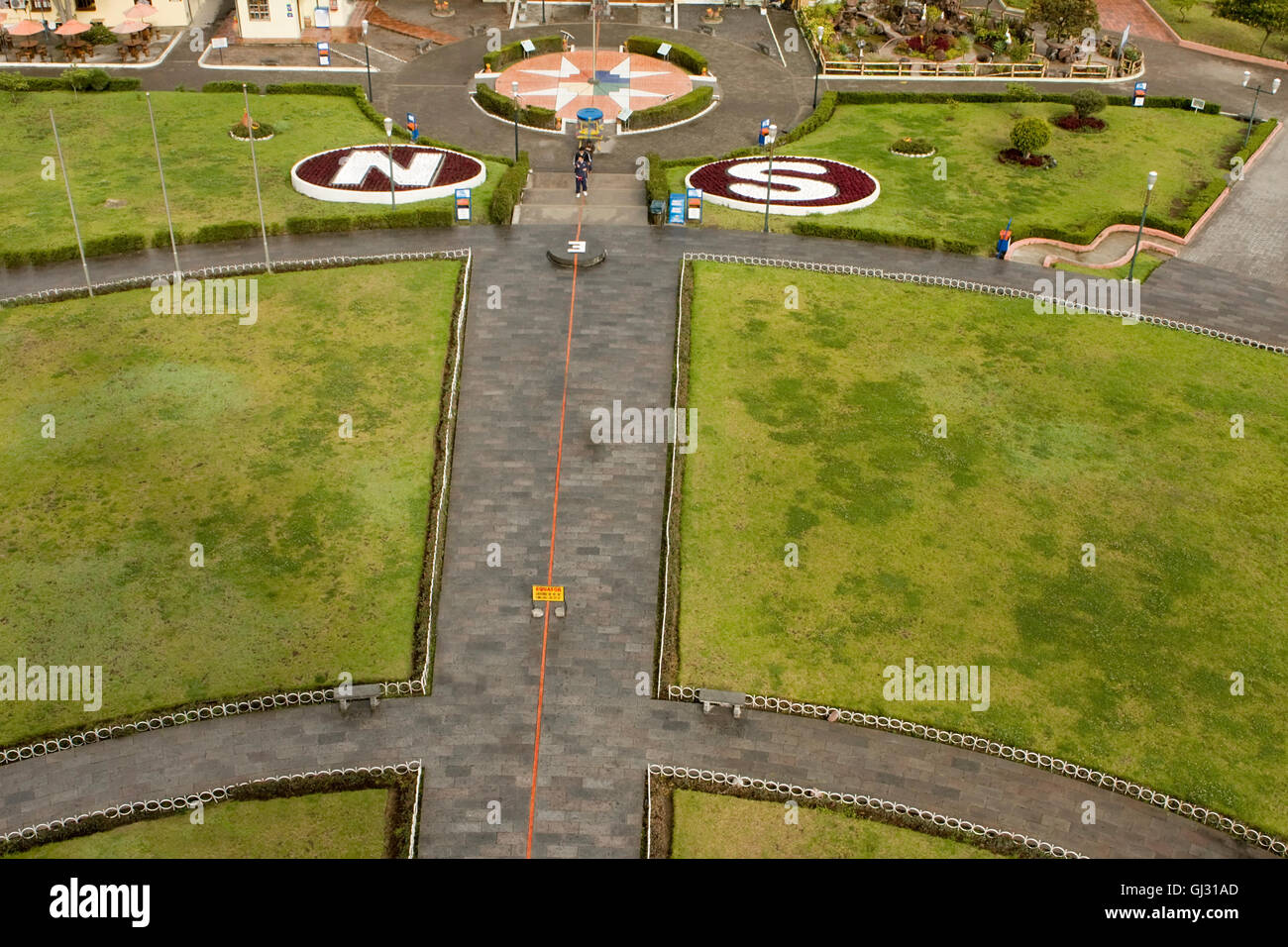 Equator hi-res stock photography and images - Alamy