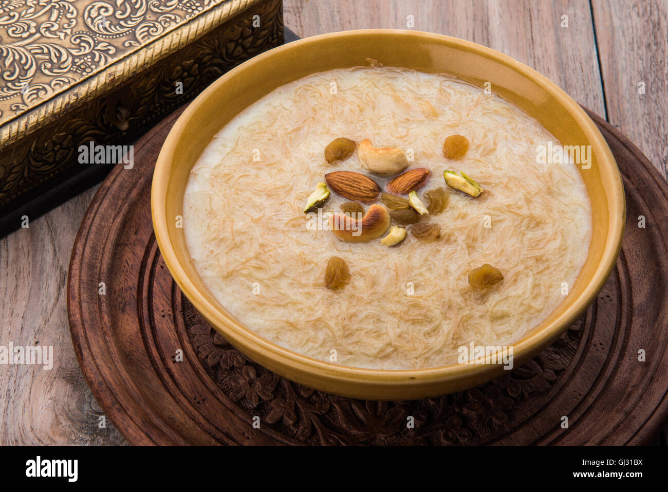 sweet Kheer or khir payasa, gil-e-firdaus, fereni also known as Sheer ...