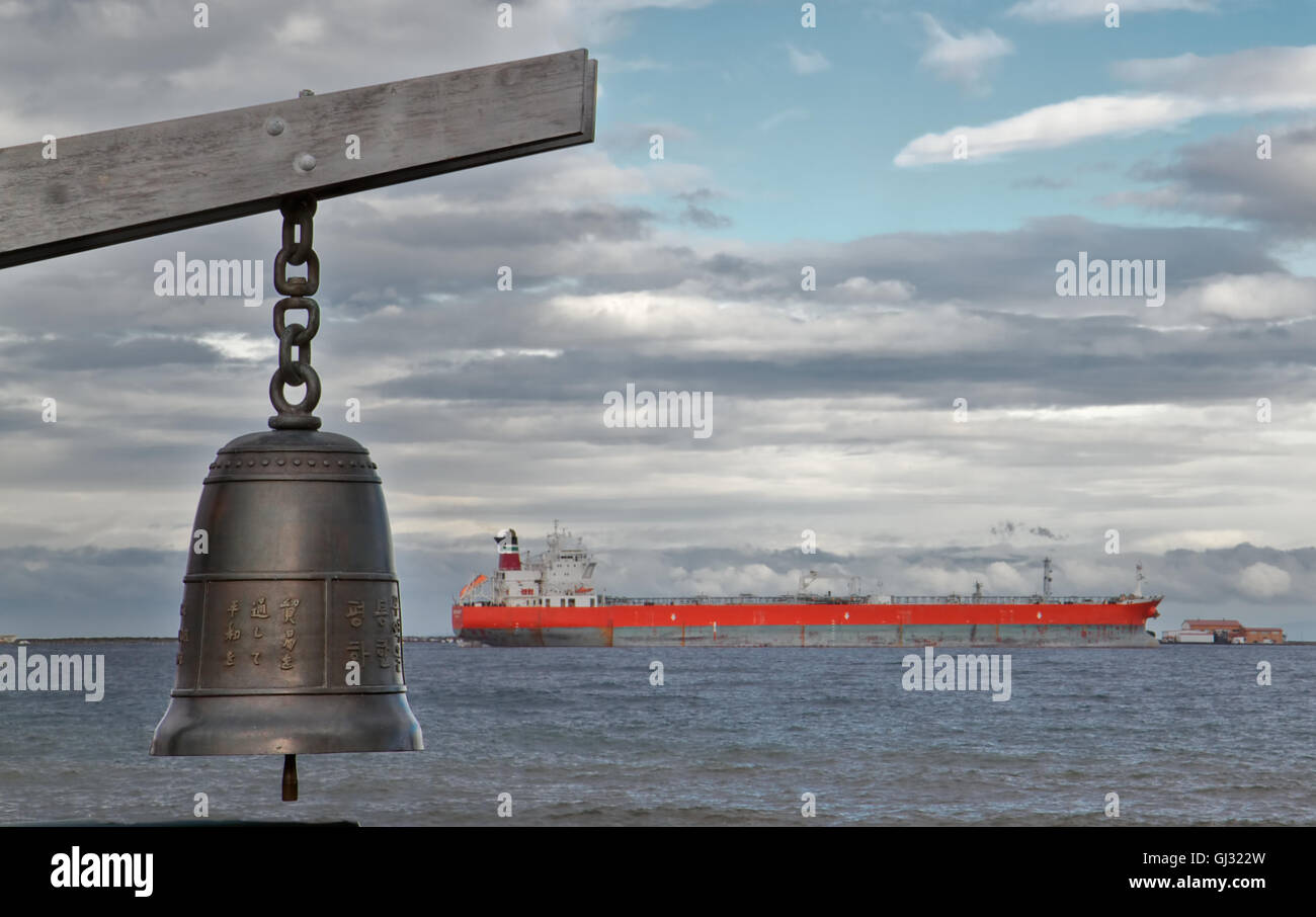 Chinese Bell and Ship Stock Photo - Alamy