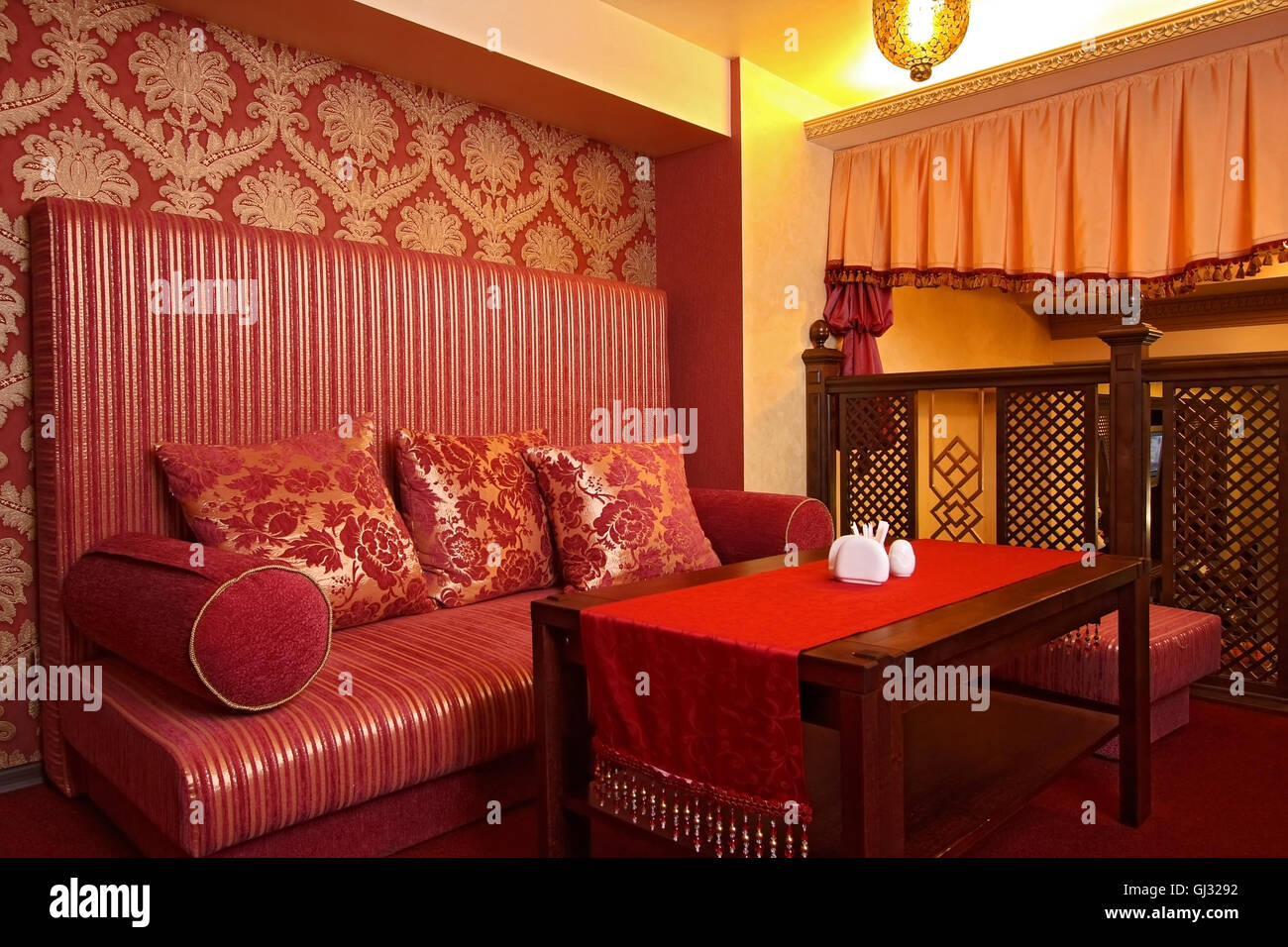 Portiere hotel hi-res stock photography and images - Alamy